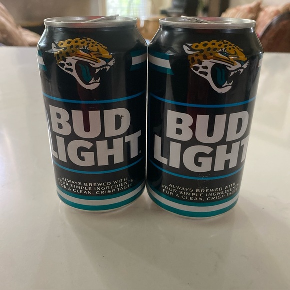 bud light | Other | Lot Of 2 Bud Light Jacksonville Jaguars 225 Nfl ...